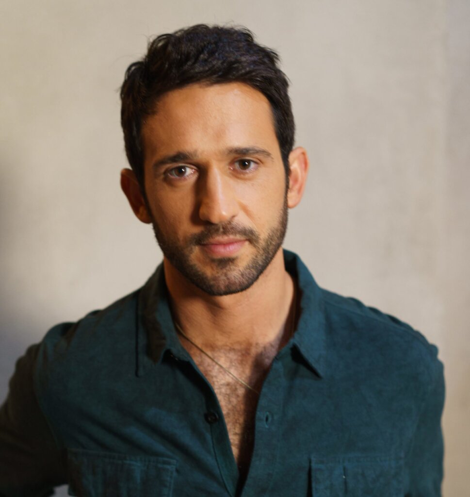 Alumni Biography | About TKS | Terry Knickerbocker Studio